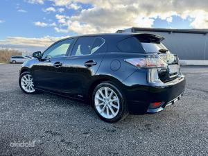 Melns Lexus CT 200h 2014 Tallina, ar dzinēja tilpumu 1.80 L un nobraukumu 320 tūkst. km par 9999 €, foto 4 vietnē AUTOMOTO.COM.LV