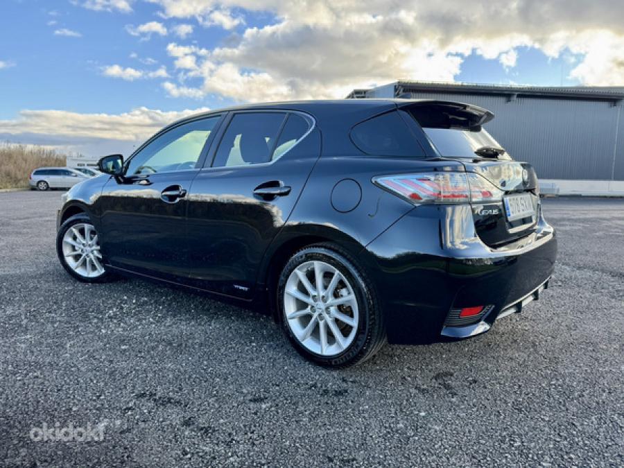 Melns Lexus CT 200h 2014 Tallina, ar dzinēja tilpumu 1.80 L un nobraukumu 320 tūkst. km par 9999 €, foto 4 vietnē AUTOMOTO.COM.LV
