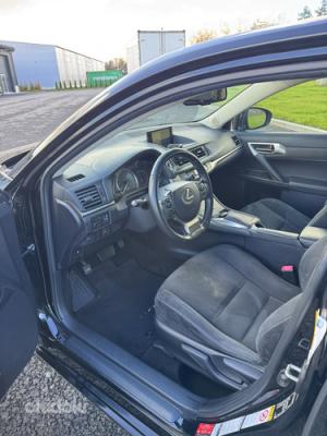 Melns Lexus CT 200h 2014 Tallina, ar dzinēja tilpumu 1.80 L un nobraukumu 320 tūkst. km par 9999 €, foto 10 vietnē AUTOMOTO.COM.LV