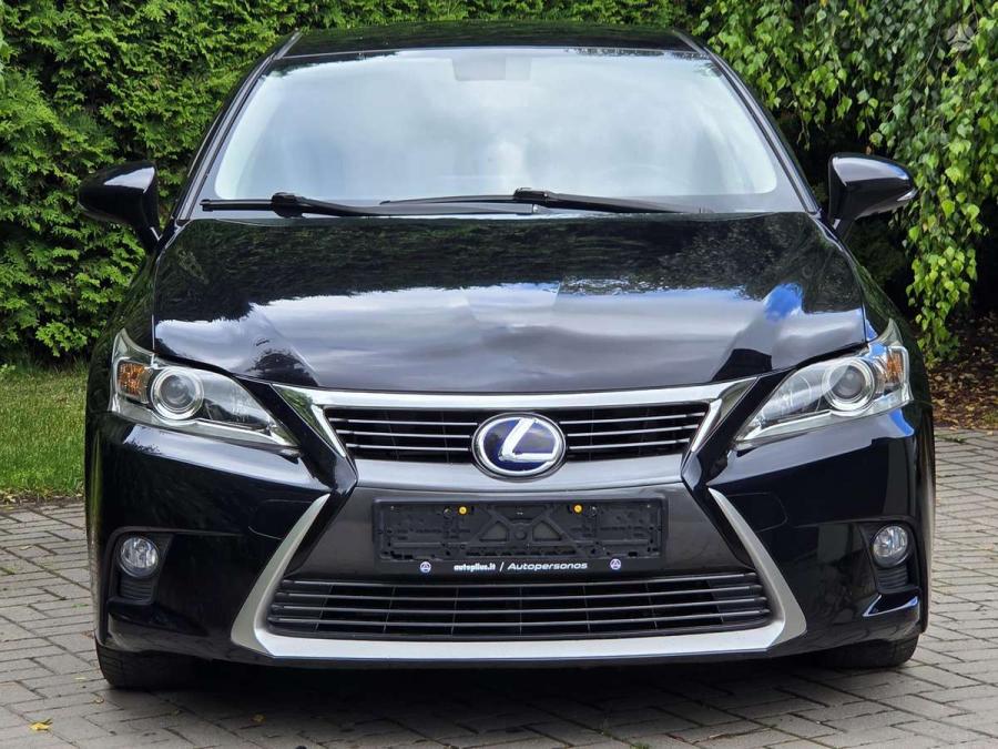 Melns Lexus CT 200h 2014 Kauņa, ar dzinēja tilpumu 1.80 L un nobraukumu 300 tūkst. km par 9500 €, foto 1 vietnē AUTOMOTO.COM.LV