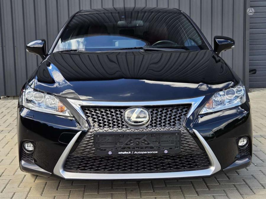 Melns Lexus CT 200h 2014 Kauņa, ar dzinēja tilpumu 1.80 L un nobraukumu 250 tūkst. km par 10999 €, foto 3 vietnē AUTOMOTO.COM.LV