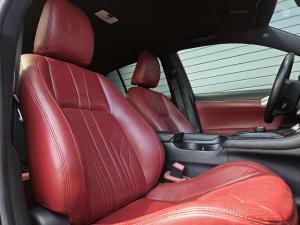 Melns Lexus CT 200h 2014 Kauņa, ar dzinēja tilpumu 1.80 L un nobraukumu 250 tūkst. km par 10999 €, foto 14 vietnē AUTOMOTO.COM.LV
