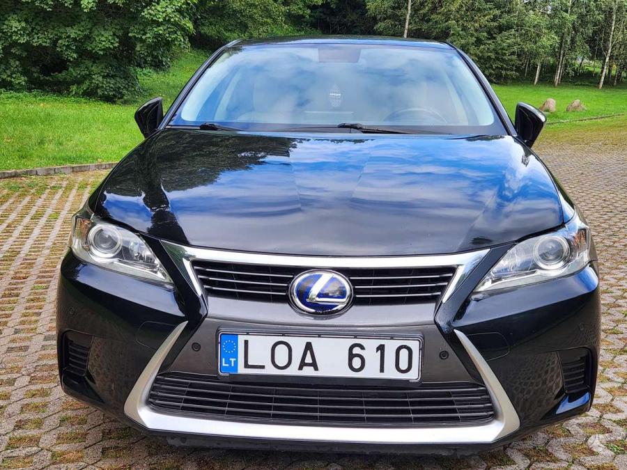 Melns Lexus CT 200h 2014 Viļņa, ar dzinēja tilpumu 1.80 L un nobraukumu 208 tūkst. km par 10400 €, foto 17 vietnē AUTOMOTO.COM.LV