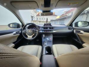 Melns Lexus CT 200h 2014 Viļņa, ar dzinēja tilpumu 1.80 L un nobraukumu 208 tūkst. km par 10400 €, foto 18 vietnē AUTOMOTO.COM.LV