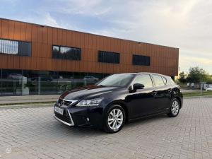 Melns Lexus CT 200h 2014 Klaipėda, ar dzinēja tilpumu 1.80 L un nobraukumu 330 tūkst. km par 11500 €, foto 3 vietnē AUTOMOTO.COM.LV