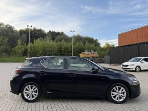 Melns Lexus CT 200h 2014 Klaipėda, ar dzinēja tilpumu 1.80 L un nobraukumu 330 tūkst. km par 11500 €, foto 8 vietnē AUTOMOTO.COM.LV