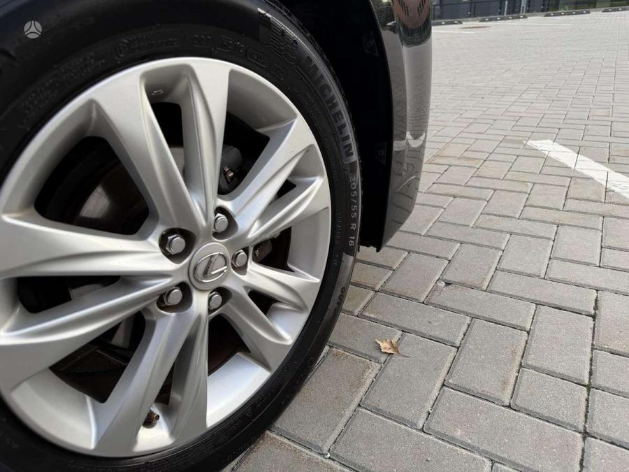 Melns Lexus CT 200h 2014 Klaipėda, ar dzinēja tilpumu 1.80 L un nobraukumu 330 tūkst. km par 11500 €, foto 29 vietnē AUTOMOTO.COM.LV