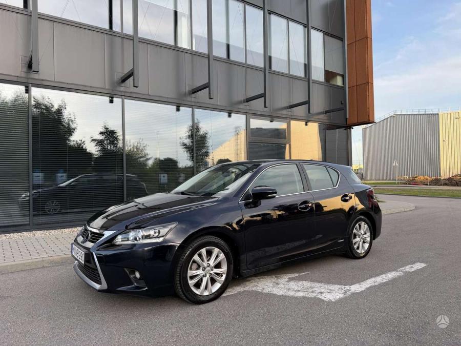 Melns Lexus CT 200h 2014 Klaipėda, ar dzinēja tilpumu 1.80 L un nobraukumu 330 tūkst. km par 11500 €, foto 31 vietnē AUTOMOTO.COM.LV