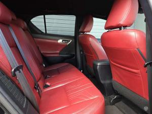 Melns Lexus CT 200h 2014 Kauņa, ar dzinēja tilpumu 1.80 L un nobraukumu 250 tūkst. km par 10999 €, foto 13 vietnē AUTOMOTO.COM.LV