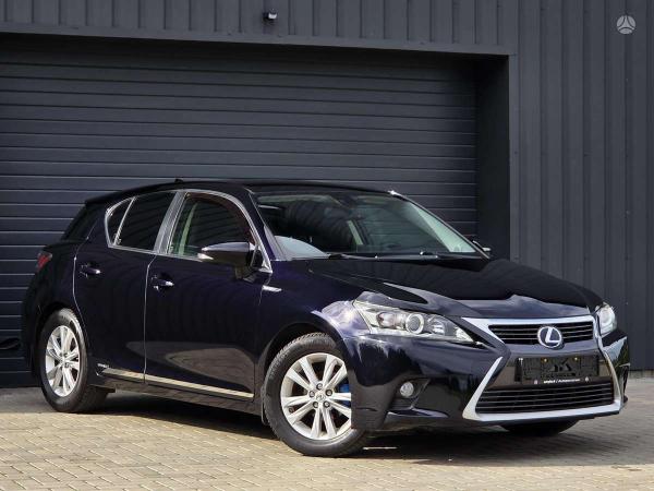 Melns Lexus CT 200h 2014 Kauņa, ar dzinēja tilpumu 1.80 L un nobraukumu 300 tūkst. km par 9500 €, foto 1 vietnē AUTOMOTO.COM.LV