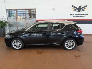 Black Lexus CT 200h 2018 in Kaunas, with an engine capacity of 1.80 L and mileage of 161 thousand km for 16300 €, photo 7 on AUTOMOTO.COM.LV