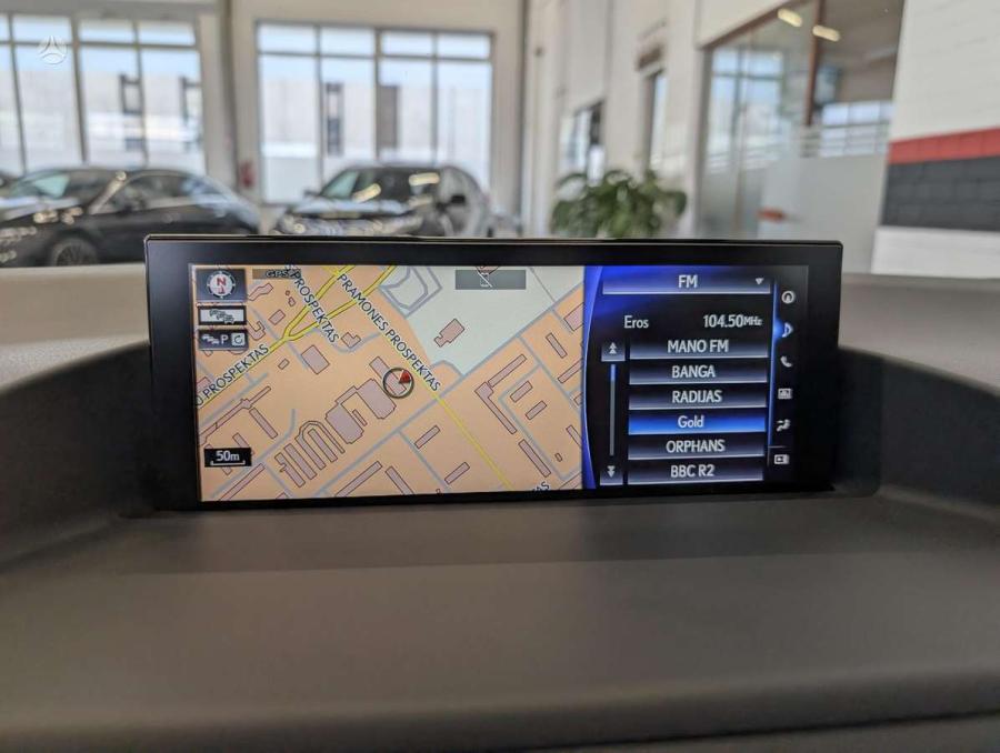 Black Lexus CT 200h 2018 in Kaunas, with an engine capacity of 1.80 L and mileage of 161 thousand km for 16300 €, photo 17 on AUTOMOTO.COM.LV