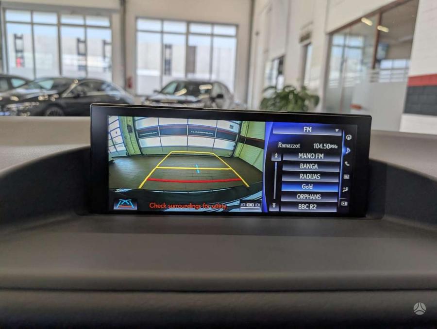 Black Lexus CT 200h 2018 in Kaunas, with an engine capacity of 1.80 L and mileage of 161 thousand km for 16300 €, photo 18 on AUTOMOTO.COM.LV