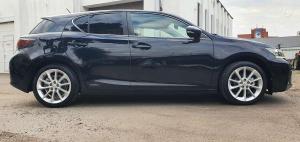 Melns Lexus CT 200h 2011 Kauņa, ar dzinēja tilpumu 1.80 L un nobraukumu 270 tūkst. km par 7390 €, foto 13 vietnē AUTOMOTO.COM.LV