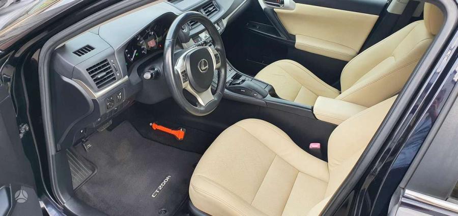 Melns Lexus CT 200h 2011 Kauņa, ar dzinēja tilpumu 1.80 L un nobraukumu 270 tūkst. km par 7390 €, foto 23 vietnē AUTOMOTO.COM.LV