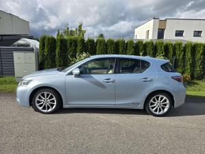 Zils Lexus CT 200h 2011 Viļņa, ar dzinēja tilpumu 1.80 L un nobraukumu 274 tūkst. km par 7950 €, foto 3 vietnē AUTOMOTO.COM.LV