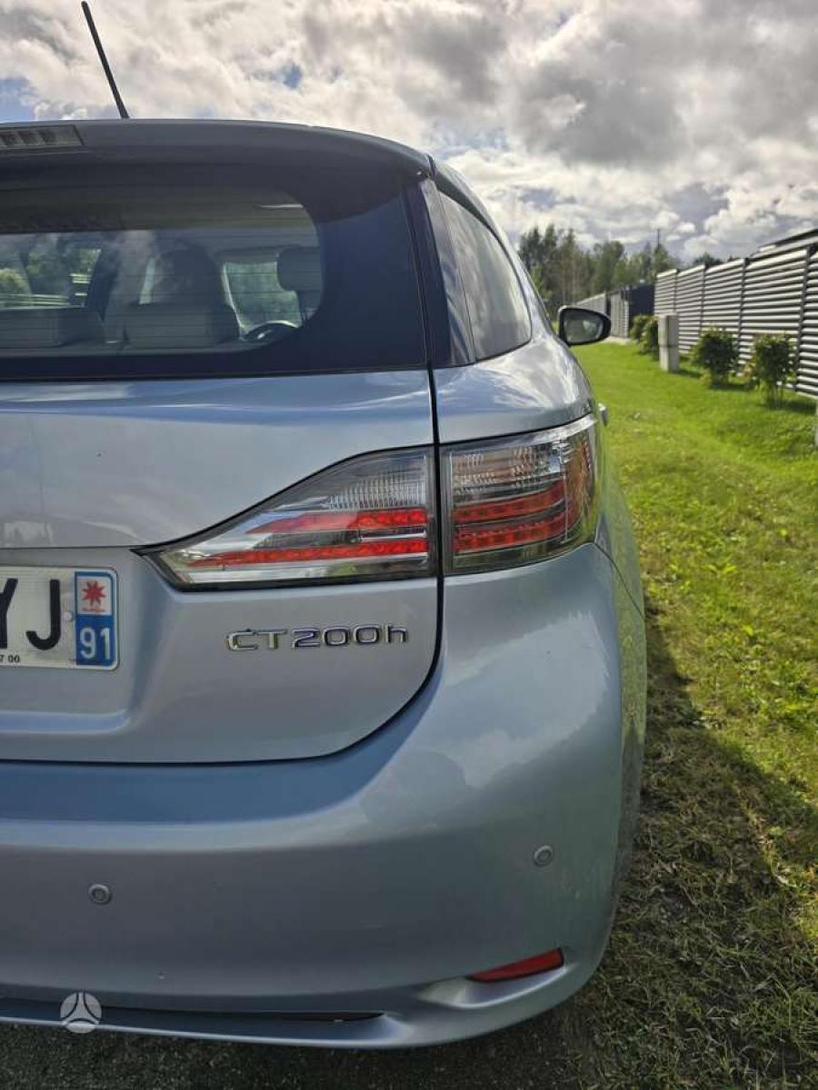 Zils Lexus CT 200h 2011 Viļņa, ar dzinēja tilpumu 1.80 L un nobraukumu 274 tūkst. km par 7950 €, foto 10 vietnē AUTOMOTO.COM.LV