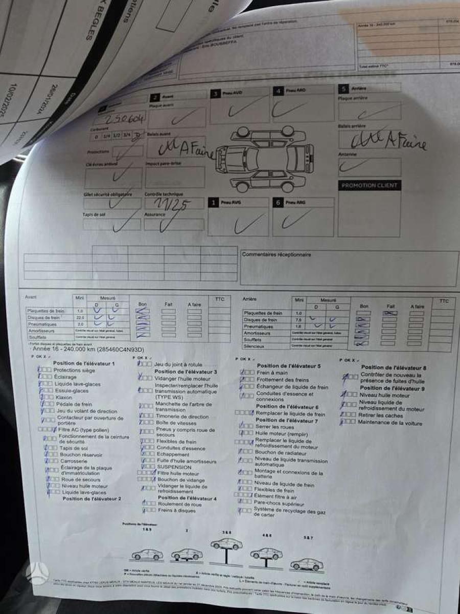 Zils Lexus CT 200h 2011 Viļņa, ar dzinēja tilpumu 1.80 L un nobraukumu 274 tūkst. km par 7950 €, foto 40 vietnē AUTOMOTO.COM.LV