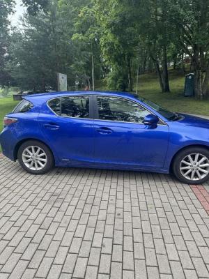 Blue Lexus CT 200h 2012 in Vilnius, with an engine capacity of 1.80 L and mileage of 306 thousand km for 6250 €, photo 7 on AUTOMOTO.COM.LV