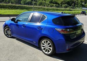 Zils Lexus CT 200h 2012 Kauņa, ar dzinēja tilpumu 1.80 L un nobraukumu 277 tūkst. km par 8200 €, foto 5 vietnē AUTOMOTO.COM.LV