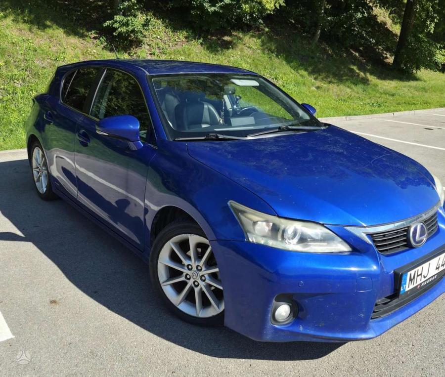 Zils Lexus CT 200h 2012 Kauņa, ar dzinēja tilpumu 1.80 L un nobraukumu 277 tūkst. km par 8200 €, foto 6 vietnē AUTOMOTO.COM.LV