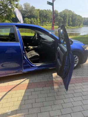 Синий Лексус CT 200h 2012 в Вильнюс, объемом двигателя 1.80 л и пробегом 327 тыс. км за 7700 €, фото 3 на AUTOMOTO.COM.LV
