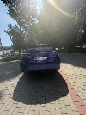 Синий Лексус CT 200h 2012 в Вильнюс, объемом двигателя 1.80 л и пробегом 327 тыс. км за 7700 €, фото 8 на AUTOMOTO.COM.LV