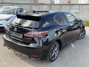 Blue Lexus CT 200h 2014 in Vilnius, with an engine capacity of 1.80 L and mileage of 175 thousand km for 12000 €, photo 10 on AUTOMOTO.COM.LV