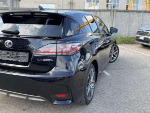 Blue Lexus CT 200h 2014 in Vilnius, with an engine capacity of 1.80 L and mileage of 175 thousand km for 12000 €, photo 11 on AUTOMOTO.COM.LV