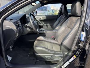 Blue Lexus CT 200h 2014 in Vilnius, with an engine capacity of 1.80 L and mileage of 175 thousand km for 12000 €, photo 20 on AUTOMOTO.COM.LV