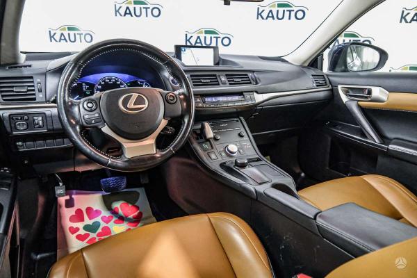 Zils Lexus CT 200h 2017 Kauņa, ar dzinēja tilpumu 1.80 L un nobraukumu 288 tūkst. km par 11790 €, foto 7 vietnē AUTOMOTO.COM.LV