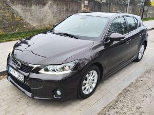 Brown Lexus CT 200h 2011 in Vilnius, with an engine capacity of 1.80 L and mileage of 162 thousand km for 8500 €, photo  on AUTOMOTO.COM.LV