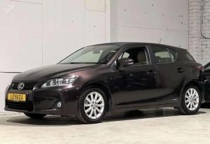 Brown Lexus CT 200h 2011 in Klaipeda, with an engine capacity of 1.80 L and mileage of 181 thousand km for 8499 €, photo 16 on AUTOMOTO.COM.LV