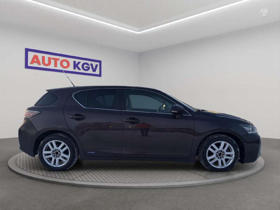 Brūns Lexus CT 200h 2012 Kauņa, ar dzinēja tilpumu 1.80 L un nobraukumu 300 tūkst. km par 7999 €, foto 6 vietnē AUTOMOTO.COM.LV
