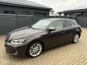 Brūns Lexus CT 200h 2012 Kauņa, ar dzinēja tilpumu 1.80 L un nobraukumu 307 tūkst. km par 7300 €, foto 4 vietnē AUTOMOTO.COM.LV