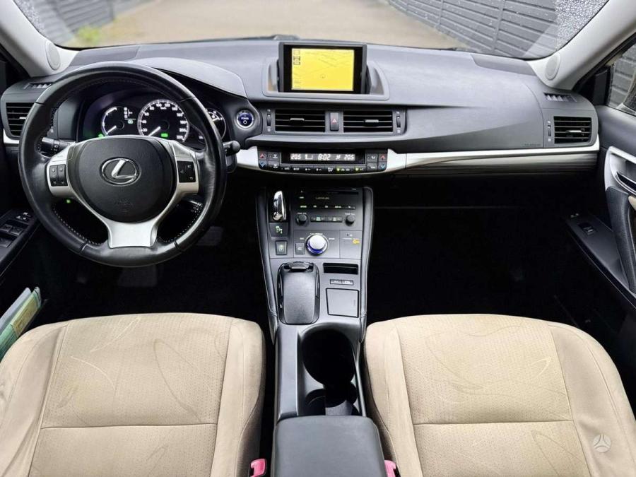 Brūns Lexus CT 200h 2012 Kauņa, ar dzinēja tilpumu 1.80 L un nobraukumu 307 tūkst. km par 7300 €, foto 11 vietnē AUTOMOTO.COM.LV