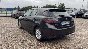 Brown Lexus CT 200h 2013 in Kaunas, with an engine capacity of 1.80 L and mileage of 250 thousand km for 8900 €, photo 7 on AUTOMOTO.COM.LV