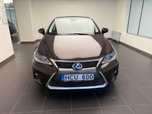 Brown Lexus CT 200h 2014 in Kaunas, with an engine capacity of 1.80 L and mileage of 143 thousand km for 12900 €, photo 4 on AUTOMOTO.COM.LV