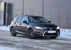 Brūns Lexus CT 200h 2015 Viļņa, ar dzinēja tilpumu 1.80 L un nobraukumu 300 tūkst. km par 9850 €, foto  vietnē AUTOMOTO.COM.LV