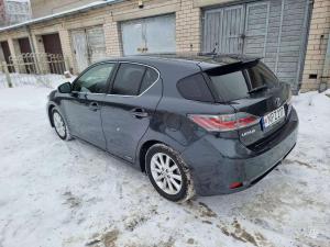 Pelēks Lexus CT 200h 2011 Panevēža, ar dzinēja tilpumu 1.80 L un nobraukumu 300 tūkst. km par 7800 €, foto 4 vietnē AUTOMOTO.COM.LV