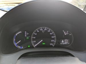 Серый Лексус CT 200h 2011 в Шяуляй, объемом двигателя 1.80 л и пробегом 262 тыс. км за 8000 €, фото 18 на AUTOMOTO.COM.LV