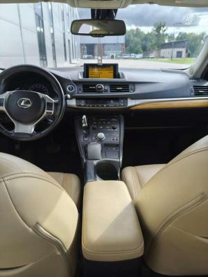 Pelēks Lexus CT 200h 2011 Kauņa, ar dzinēja tilpumu 1.80 L un nobraukumu 237 tūkst. km par 9499 €, foto 16 vietnē AUTOMOTO.COM.LV