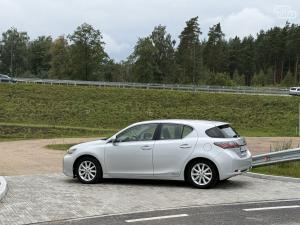 Серый Лексус CT 200h 2011 в Каунас, объемом двигателя 1.80 л и пробегом 245 тыс. км за 7700 €, фото 6 на AUTOMOTO.COM.LV