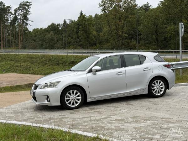 Лексус CT 200h 2011 в Каунас на AUTOMOTO.COM.LV Серый Лексус CT 200h 2011 в Каунас, объемом двигателя 1.80 л и пробегом 245 тыс. км за 7700 €, фото 7 на AUTOMOTO.COM.LV