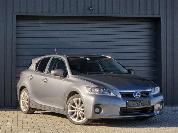 Pelēks Lexus CT 200h 2012 Kauņa, ar dzinēja tilpumu 1.80 L un nobraukumu 286 tūkst. km par 7950 €, foto 3 vietnē AUTOMOTO.COM.LV