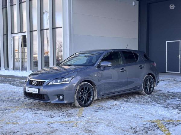 Pelēks Lexus CT 200h 2012 Viļņa, ar dzinēja tilpumu 1.80 L un nobraukumu 273 tūkst. km par 7900 €, foto 1 vietnē AUTOMOTO.COM.LV