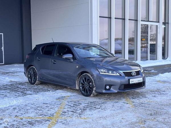 Pelēks Lexus CT 200h 2012 Viļņa, ar dzinēja tilpumu 1.80 L un nobraukumu 273 tūkst. km par 7900 €, foto 3 vietnē AUTOMOTO.COM.LV