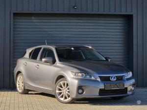 Grey Lexus CT 200h 2012 in Kaunas, with an engine capacity of 1.80 L and mileage of 286 thousand km for 7850 €, photo 3 on AUTOMOTO.COM.LV