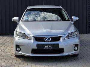 Grey Lexus CT 200h 2012 in Kaunas, with an engine capacity of 1.80 L and mileage of 299 thousand km for 8350 €, photo 6 on AUTOMOTO.COM.LV