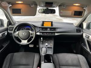 Grey Lexus CT 200h 2012 in Vilnius, with an engine capacity of 1.80 L and mileage of 279 thousand km for 7990 €, photo 17 on AUTOMOTO.COM.LV